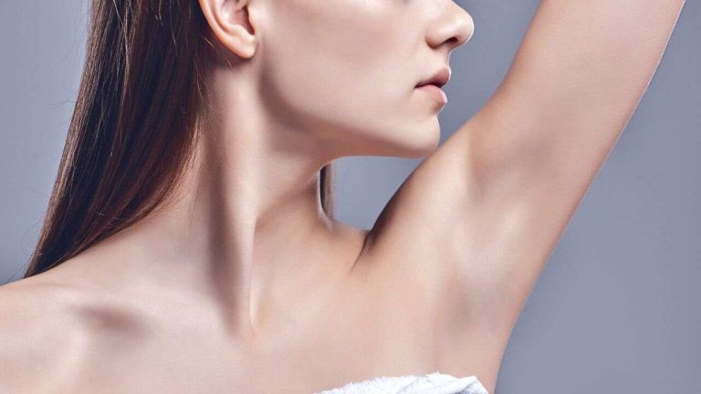 Grasso sotto le ascelle, bevi questo al mattino: in una settimana ...