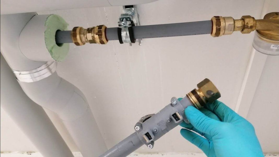 Tubi dell'acqua incrostati di calcare: basta una goccia di questo ...